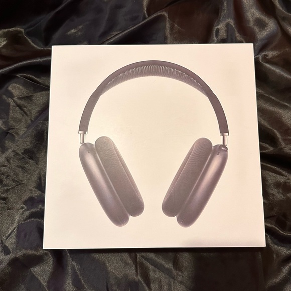 Apple | Headphones | Space Gray Apple Airpod Maxes Great Quality ...